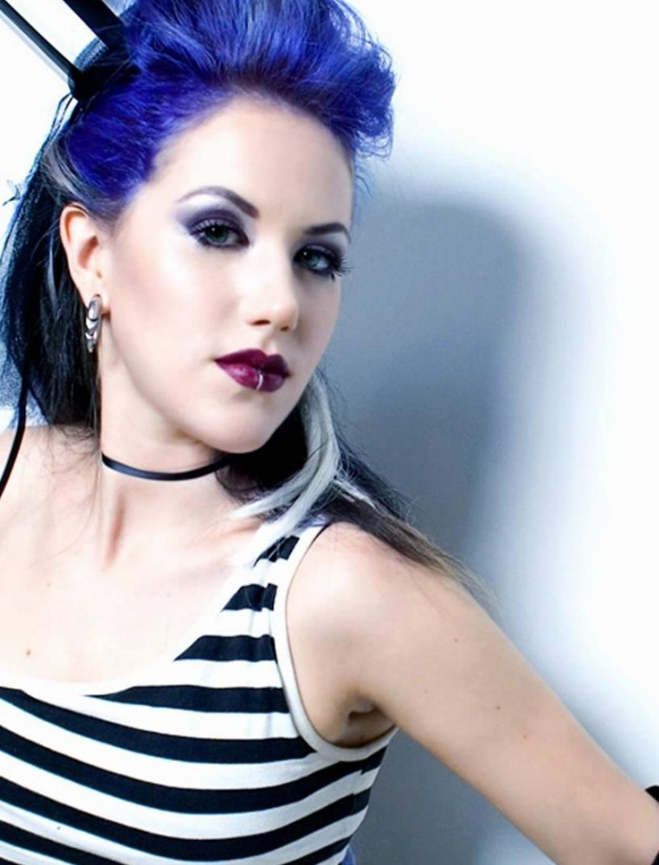 Alissa White Pictures (86 Images)